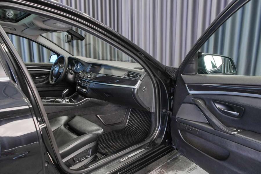 Black BMW 520 2011 in Marijampole, with an engine capacity of 2.00 L and mileage of 230 thousand km for 10950 €, photo 31 on AUTOMOTO.COM.LV