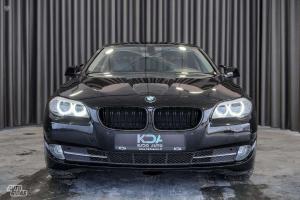 Black BMW 520 2011 in Marijampole, with an engine capacity of 2.00 L and mileage of 230 thousand km for 10950 €, photo 4 on AUTOMOTO.COM.LV