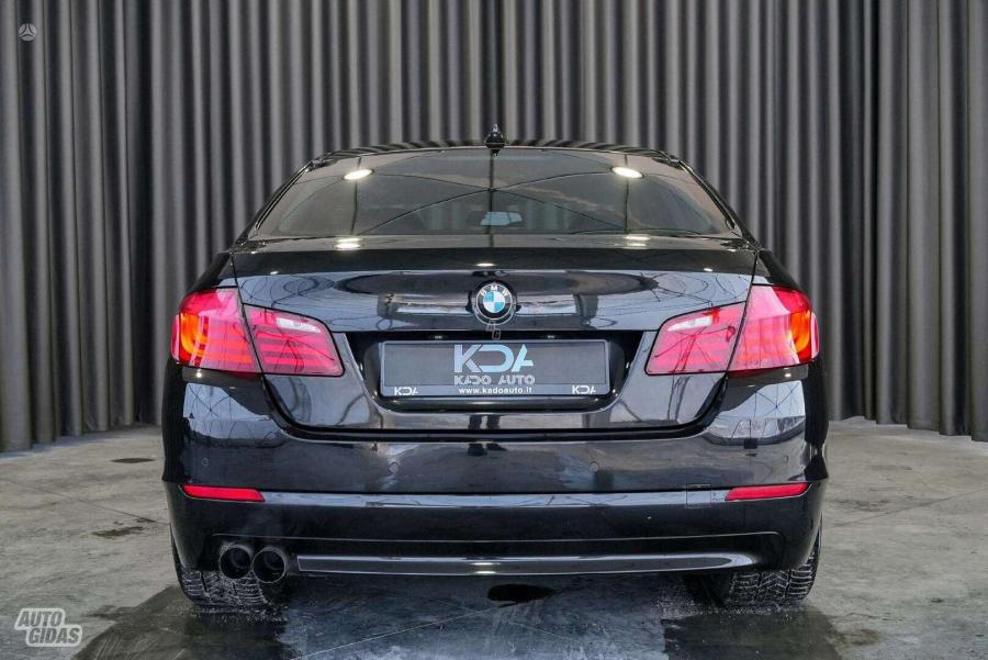 Black BMW 520 2011 in Marijampole, with an engine capacity of 2.00 L and mileage of 230 thousand km for 10950 €, photo 11 on AUTOMOTO.COM.LV