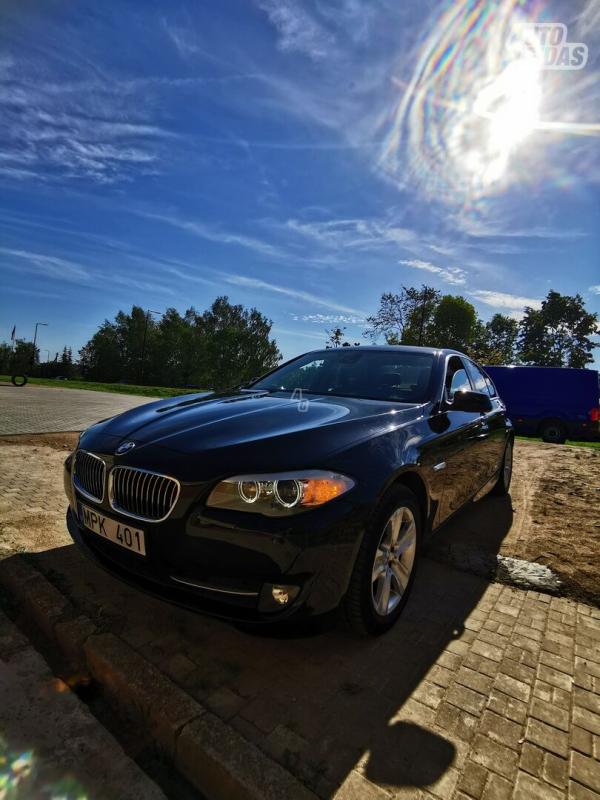 Melns BMW 520 2011 Alīta, ar dzinēja tilpumu 2.00 L un nobraukumu 186 tūkst. km par 8400 €, foto 4 vietnē AUTOMOTO.COM.LV