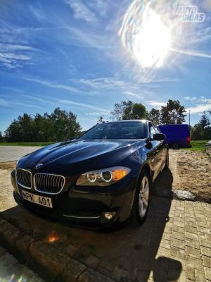 Melns BMW 520 2011 Alīta, ar dzinēja tilpumu 2.00 L un nobraukumu 186 tūkst. km par 8899 €, foto  vietnē AUTOMOTO.COM.LV