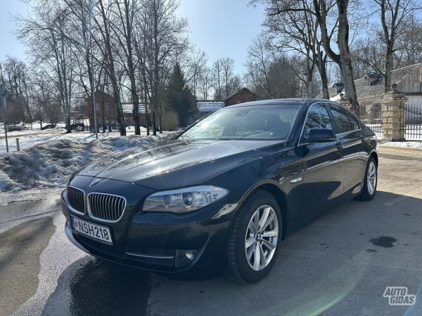 Black BMW 520 2011 in Vilnius, with an engine capacity of 2.00 L and mileage of 234 thousand km for 7100 €, photo 3 on AUTOMOTO.COM.LV