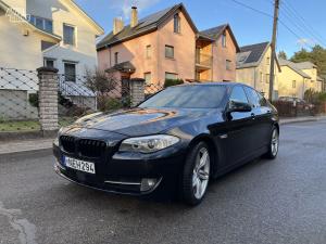 Black BMW 520 2011 in Vilnius, with an engine capacity of 2.00 L and mileage of 340 thousand km for 9950 €, photo 4 on AUTOMOTO.COM.LV
