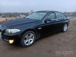 Black BMW 520 2011 in Daugavpils, with an engine capacity of 2.00 L and mileage of 340 thousand km for 4000 €, photo 5 on AUTOMOTO.COM.LV