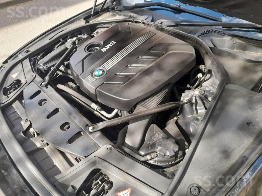 Black BMW 520 2011 in Daugavpils, with an engine capacity of 2.00 L and mileage of 340 thousand km for 4000 €, photo 20 on AUTOMOTO.COM.LV