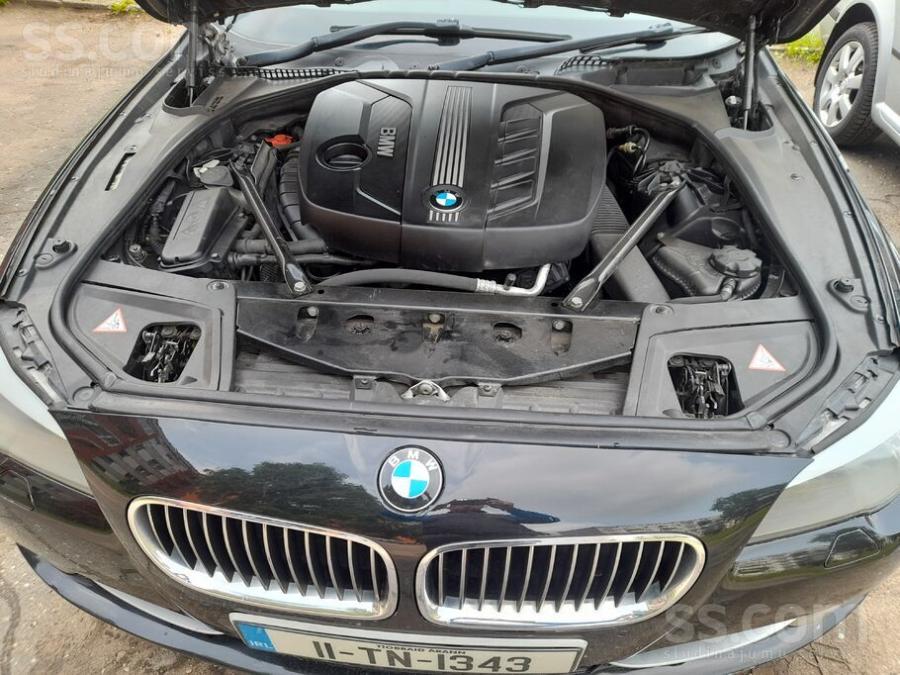 Black BMW 520 2011 in Daugavpils, with an engine capacity of 2.00 L and mileage of 340 thousand km for 4000 €, photo 22 on AUTOMOTO.COM.LV