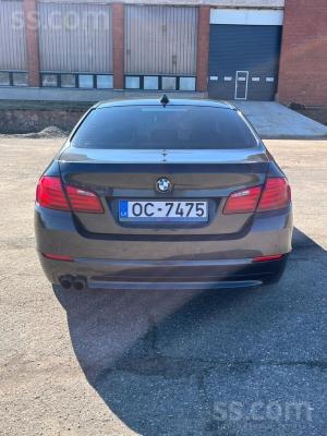 Black BMW 520 2011 in Dobele, with an engine capacity of 2.00 L and mileage of 252 thousand km for 8300 €, photo 7 on AUTOMOTO.COM.LV