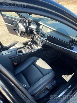 Black BMW 520 2011 in Dobele, with an engine capacity of 2.00 L and mileage of 252 thousand km for 8300 €, photo 8 on AUTOMOTO.COM.LV