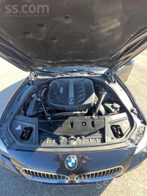 Black BMW 520 2011 in Dobele, with an engine capacity of 2.00 L and mileage of 252 thousand km for 8300 €, photo 10 on AUTOMOTO.COM.LV