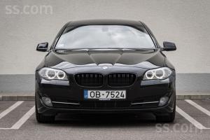 Black BMW 520 2011 in Riga, with an engine capacity of 2.00 L and mileage of 0 thousand km for 13300 €, photo 3 on AUTOMOTO.COM.LV