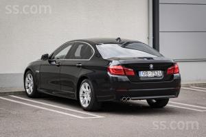 Black BMW 520 2011 in Riga, with an engine capacity of 2.00 L and mileage of 0 thousand km for 13300 €, photo 7 on AUTOMOTO.COM.LV