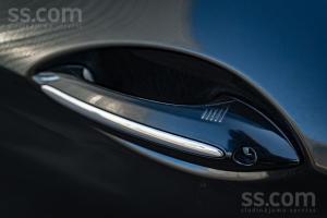 Black BMW 520 2011 in Riga, with an engine capacity of 2.00 L and mileage of 0 thousand km for 13300 €, photo 8 on AUTOMOTO.COM.LV