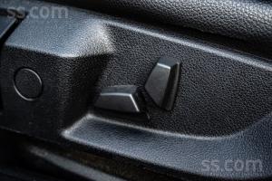 Black BMW 520 2011 in Riga, with an engine capacity of 2.00 L and mileage of 0 thousand km for 13300 €, photo 15 on AUTOMOTO.COM.LV