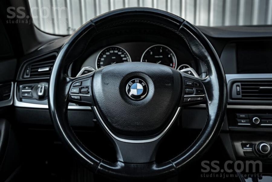 Black BMW 520 2011 in Riga, with an engine capacity of 2.00 L and mileage of 0 thousand km for 13300 €, photo 19 on AUTOMOTO.COM.LV