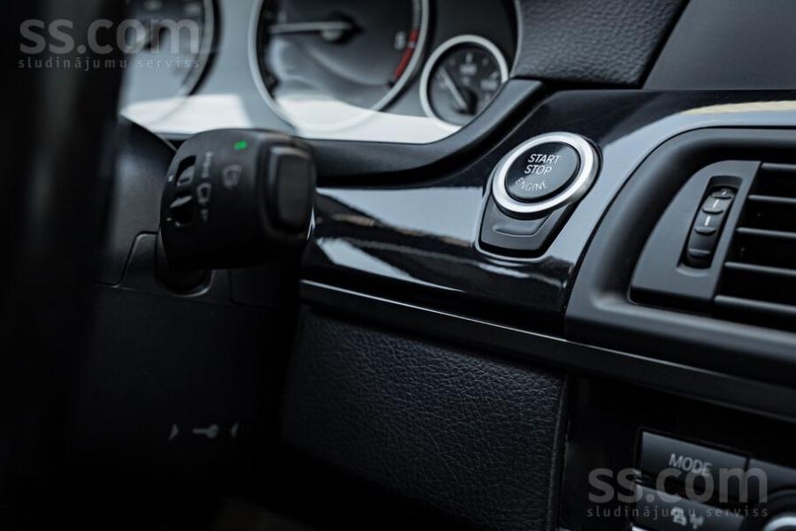 Black BMW 520 2011 in Riga, with an engine capacity of 2.00 L and mileage of 0 thousand km for 13300 €, photo 22 on AUTOMOTO.COM.LV