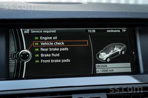 Black BMW 520 2011 in Riga, with an engine capacity of 2.00 L and mileage of 0 thousand km for 13300 €, photo 26 on AUTOMOTO.COM.LV