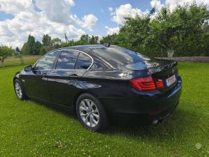 Black BMW 520 2011 in Kaunas, with an engine capacity of 2.00 L and mileage of 299 thousand km for 7700 €, photo 9 on AUTOMOTO.COM.LV