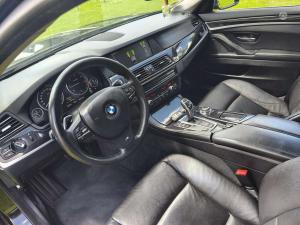 Black BMW 520 2011 in Kaunas, with an engine capacity of 2.00 L and mileage of 299 thousand km for 7700 €, photo 23 on AUTOMOTO.COM.LV