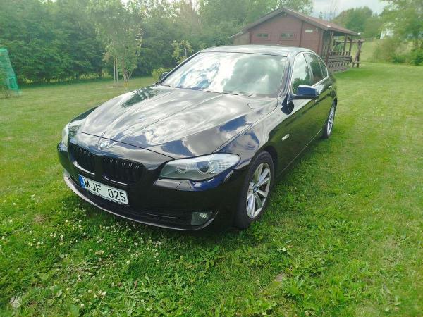 Черный БМВ 520 2011 в Вилкавишкис, объемом двигателя 2.00 л и пробегом 270 тыс. км за 8999 €, фото 2 на AUTOMOTO.COM.LV