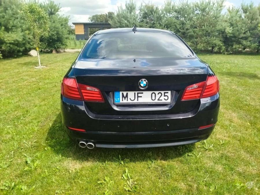 Melns BMW 520 2011 Vilkaviškis, ar dzinēja tilpumu 2.00 L un nobraukumu 270 tūkst. km par 8999 €, foto 8 vietnē AUTOMOTO.COM.LV