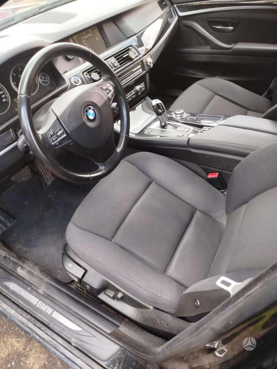 Melns BMW 520 2011 Vilkaviškis, ar dzinēja tilpumu 2.00 L un nobraukumu 270 tūkst. km par 8999 €, foto 12 vietnē AUTOMOTO.COM.LV