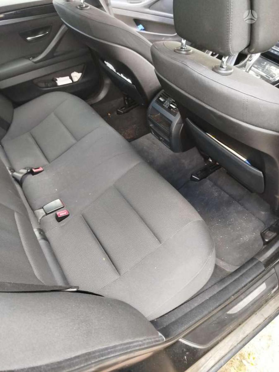 Melns BMW 520 2011 Vilkaviškis, ar dzinēja tilpumu 2.00 L un nobraukumu 270 tūkst. km par 8999 €, foto 13 vietnē AUTOMOTO.COM.LV