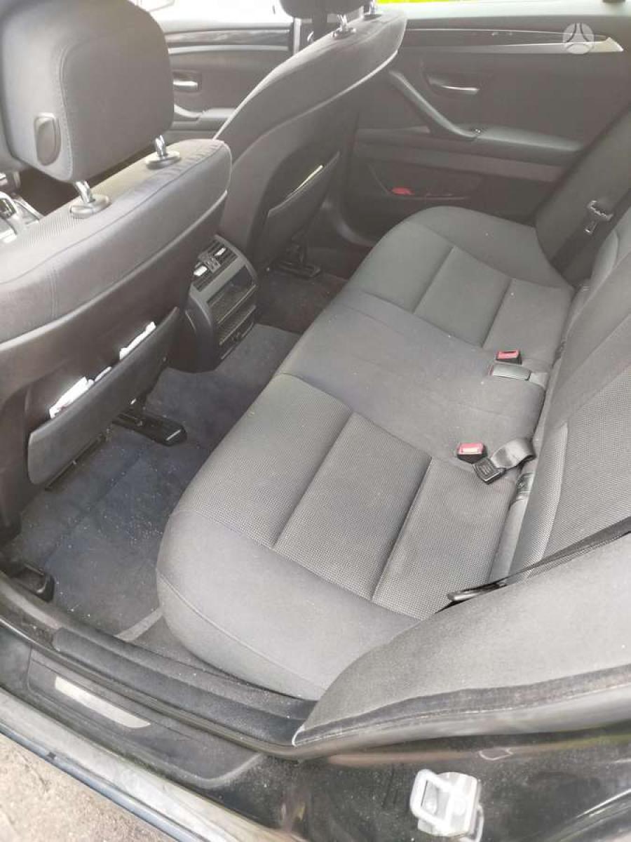 Melns BMW 520 2011 Vilkaviškis, ar dzinēja tilpumu 2.00 L un nobraukumu 270 tūkst. km par 8999 €, foto 14 vietnē AUTOMOTO.COM.LV