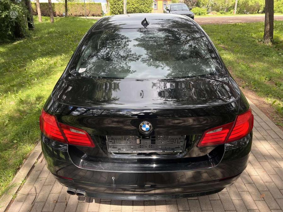 Melns BMW 520 2011 Utena, ar dzinēja tilpumu 2.00 L un nobraukumu 260 tūkst. km par 7800 €, foto 7 vietnē AUTOMOTO.COM.LV