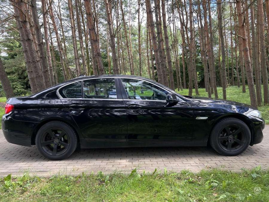 Melns BMW 520 2011 Utena, ar dzinēja tilpumu 2.00 L un nobraukumu 260 tūkst. km par 7800 €, foto 11 vietnē AUTOMOTO.COM.LV