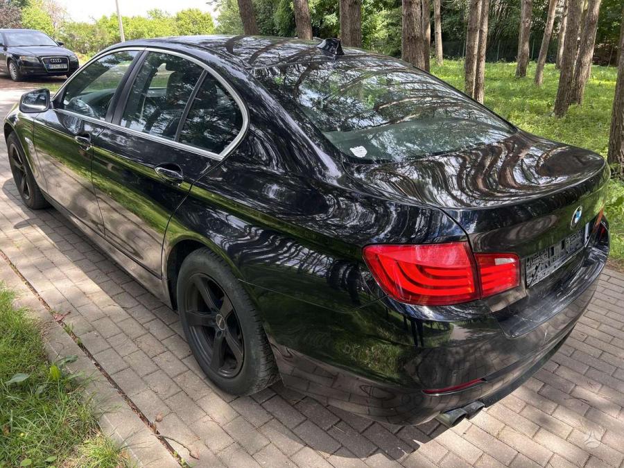 Melns BMW 520 2011 Utena, ar dzinēja tilpumu 2.00 L un nobraukumu 260 tūkst. km par 7800 €, foto 14 vietnē AUTOMOTO.COM.LV