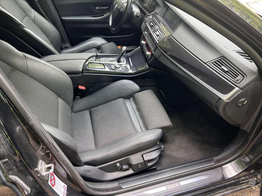 Melns BMW 520 2011 Utena, ar dzinēja tilpumu 2.00 L un nobraukumu 260 tūkst. km par 7800 €, foto 17 vietnē AUTOMOTO.COM.LV