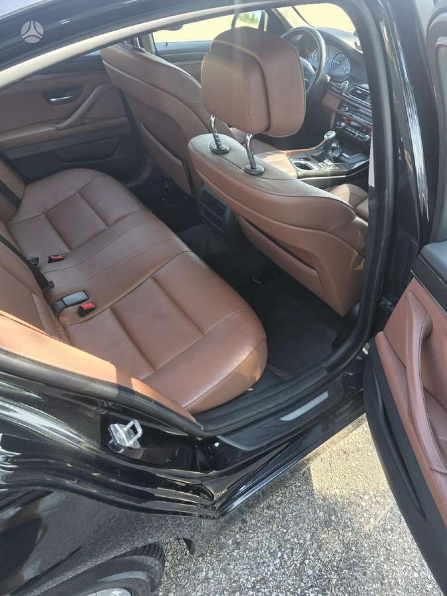 Melns BMW 520 2011 Marijampole, ar dzinēja tilpumu 2.00 L un nobraukumu 300 tūkst. km par 6650 €, foto 16 vietnē AUTOMOTO.COM.LV