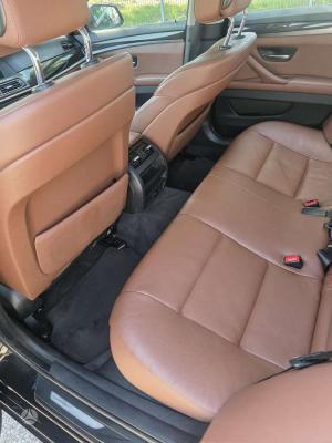 Melns BMW 520 2011 Marijampole, ar dzinēja tilpumu 2.00 L un nobraukumu 300 tūkst. km par 6650 €, foto 17 vietnē AUTOMOTO.COM.LV