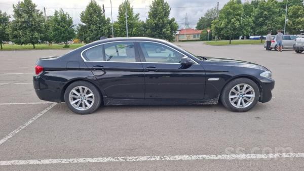 Black BMW 520 2011 in Riga, with an engine capacity of 2.00 L and mileage of 212 thousand km for 8300 €, photo 3 on AUTOMOTO.COM.LV