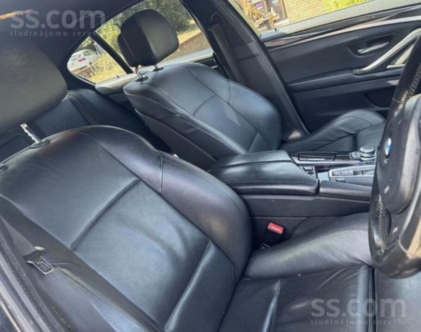 Melns BMW 520 2011 Rīga, ar dzinēja tilpumu 2.00 L un nobraukumu 200 tūkst. km par 3800 €, foto 6 vietnē AUTOMOTO.COM.LV
