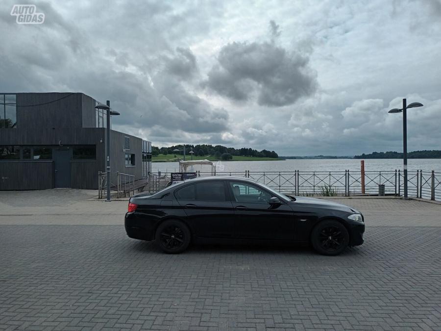 Melns BMW 520 2011 Telšiai, ar dzinēja tilpumu 2.00 L un nobraukumu 280 tūkst. km par 9550 €, foto 16 vietnē AUTOMOTO.COM.LV