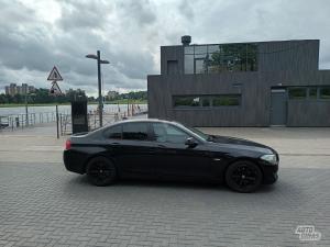 Melns BMW 520 2011 Telšiai, ar dzinēja tilpumu 2.00 L un nobraukumu 280 tūkst. km par 9550 €, foto 23 vietnē AUTOMOTO.COM.LV