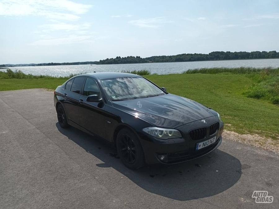 Melns BMW 520 2011 Telšiai, ar dzinēja tilpumu 2.00 L un nobraukumu 280 tūkst. km par 9550 €, foto 28 vietnē AUTOMOTO.COM.LV