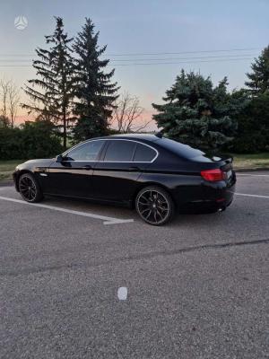 Black BMW 520 2011 in Marijampole, with an engine capacity of 2.00 L and mileage of 349 thousand km for 7300 €, photo 5 on AUTOMOTO.COM.LV