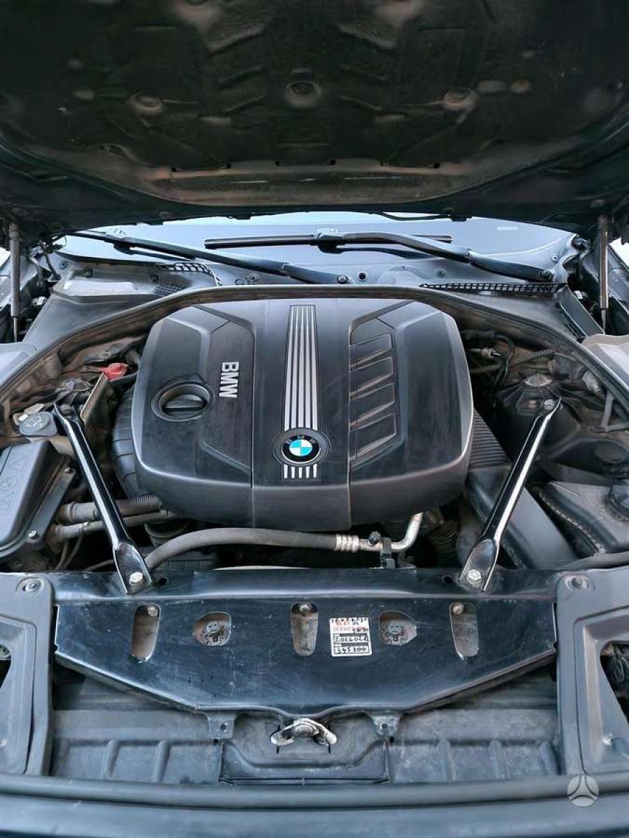 Black BMW 520 2011 in Marijampole, with an engine capacity of 2.00 L and mileage of 349 thousand km for 7300 €, photo 10 on AUTOMOTO.COM.LV