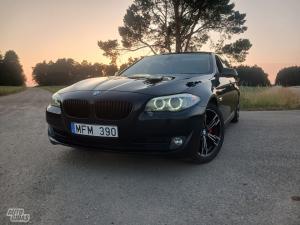 Melns BMW 520 2011 Viļņa, ar dzinēja tilpumu 2.00 L un nobraukumu 395 tūkst. km par 7400 €, foto 12 vietnē AUTOMOTO.COM.LV