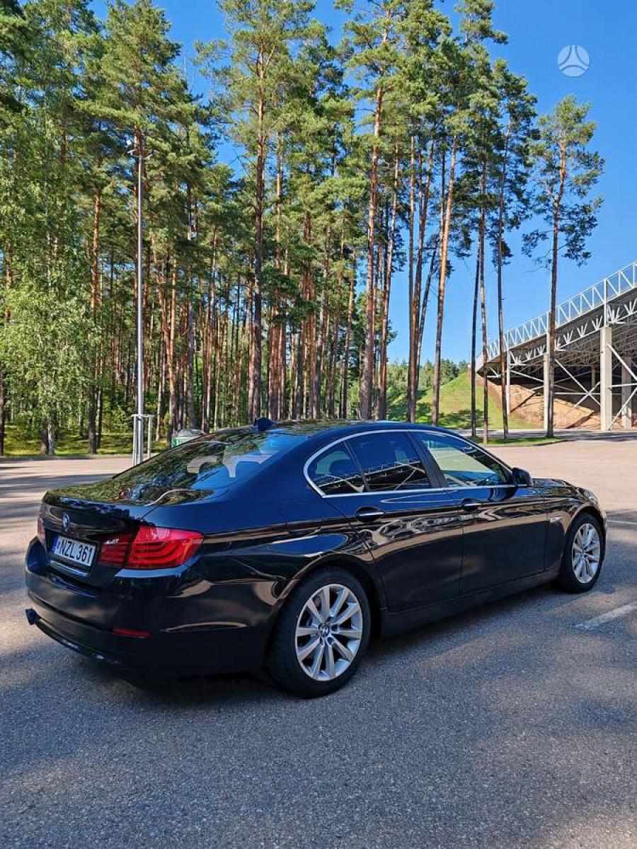 Melns BMW 520 2011 Druskininkai, ar dzinēja tilpumu 2.00 L un nobraukumu 276 tūkst. km par 8999 €, foto 5 vietnē AUTOMOTO.COM.LV