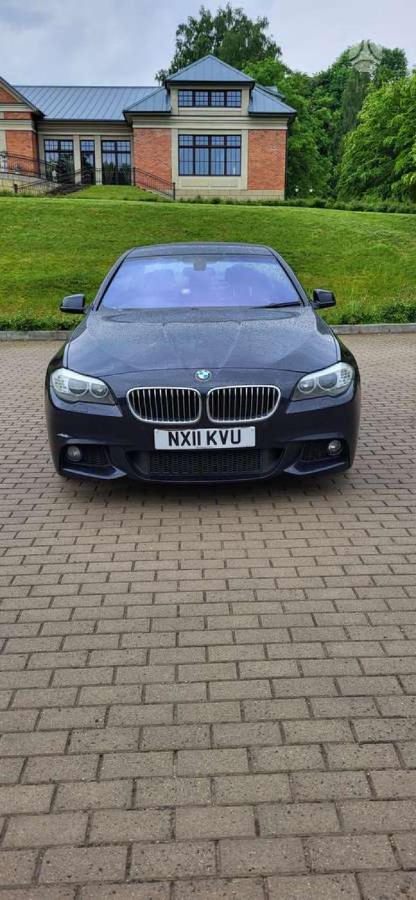 Black BMW 520 2011 in Vilnius, with an engine capacity of 2.00 L and mileage of 233 thousand km for 3900 €, photo 5 on AUTOMOTO.COM.LV