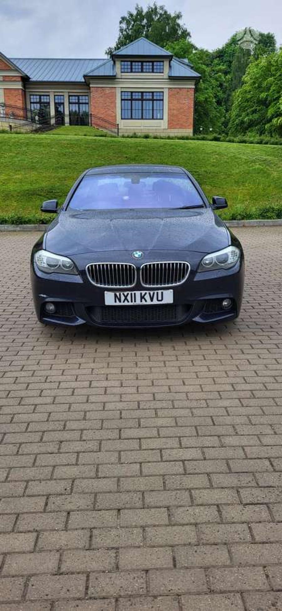 Black BMW 520 2011 in Vilnius, with an engine capacity of 2.00 L and mileage of 233 thousand km for 3900 €, photo 6 on AUTOMOTO.COM.LV