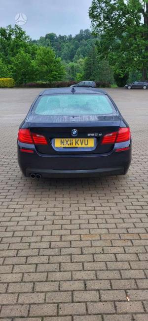 Black BMW 520 2011 in Vilnius, with an engine capacity of 2.00 L and mileage of 233 thousand km for 3900 €, photo 9 on AUTOMOTO.COM.LV
