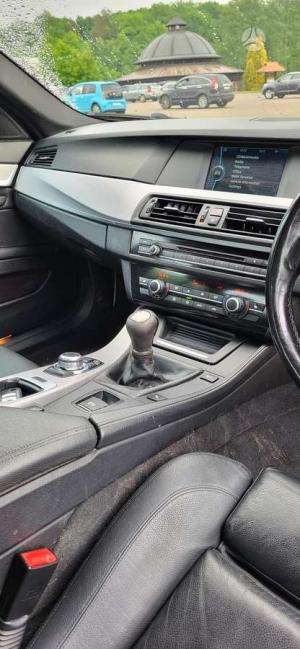 Black BMW 520 2011 in Vilnius, with an engine capacity of 2.00 L and mileage of 233 thousand km for 3900 €, photo 14 on AUTOMOTO.COM.LV