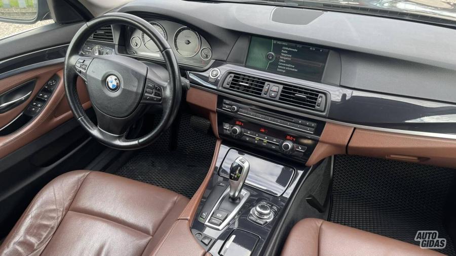 Melns BMW 520 2011 Marijampole, ar dzinēja tilpumu 2.00 L un nobraukumu 330 tūkst. km par 6990 €, foto 3 vietnē AUTOMOTO.COM.LV