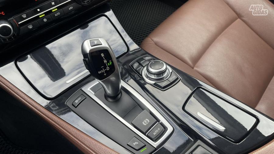 Melns BMW 520 2011 Marijampole, ar dzinēja tilpumu 2.00 L un nobraukumu 330 tūkst. km par 6990 €, foto 4 vietnē AUTOMOTO.COM.LV