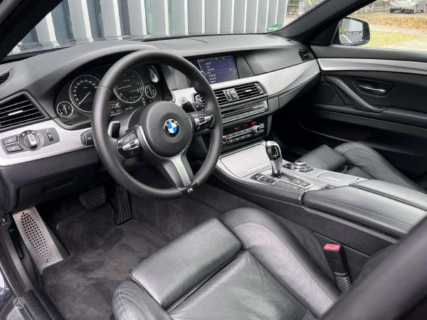 Black BMW 520 2012 in Kaunas, with an engine capacity of 2.00 L and mileage of 300 thousand km for 10500 €, photo 8 on AUTOMOTO.COM.LV