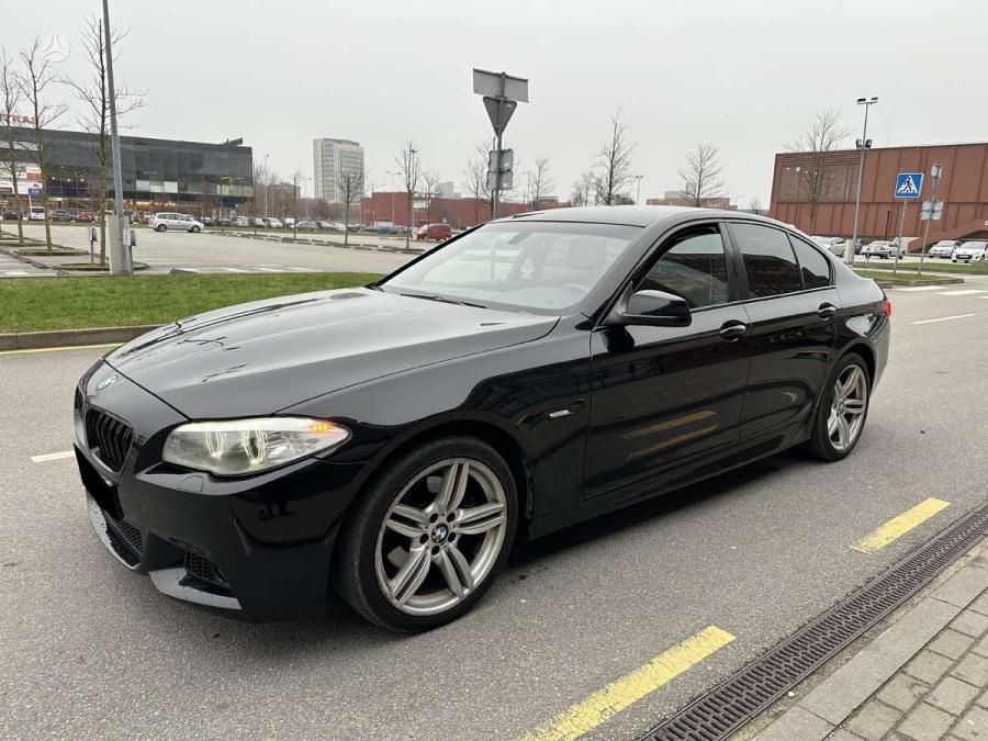 Black BMW 520 2012 in Klaipeda, with an engine capacity of 2.00 L and mileage of 290 thousand km for 9000 €, photo 4 on AUTOMOTO.COM.LV